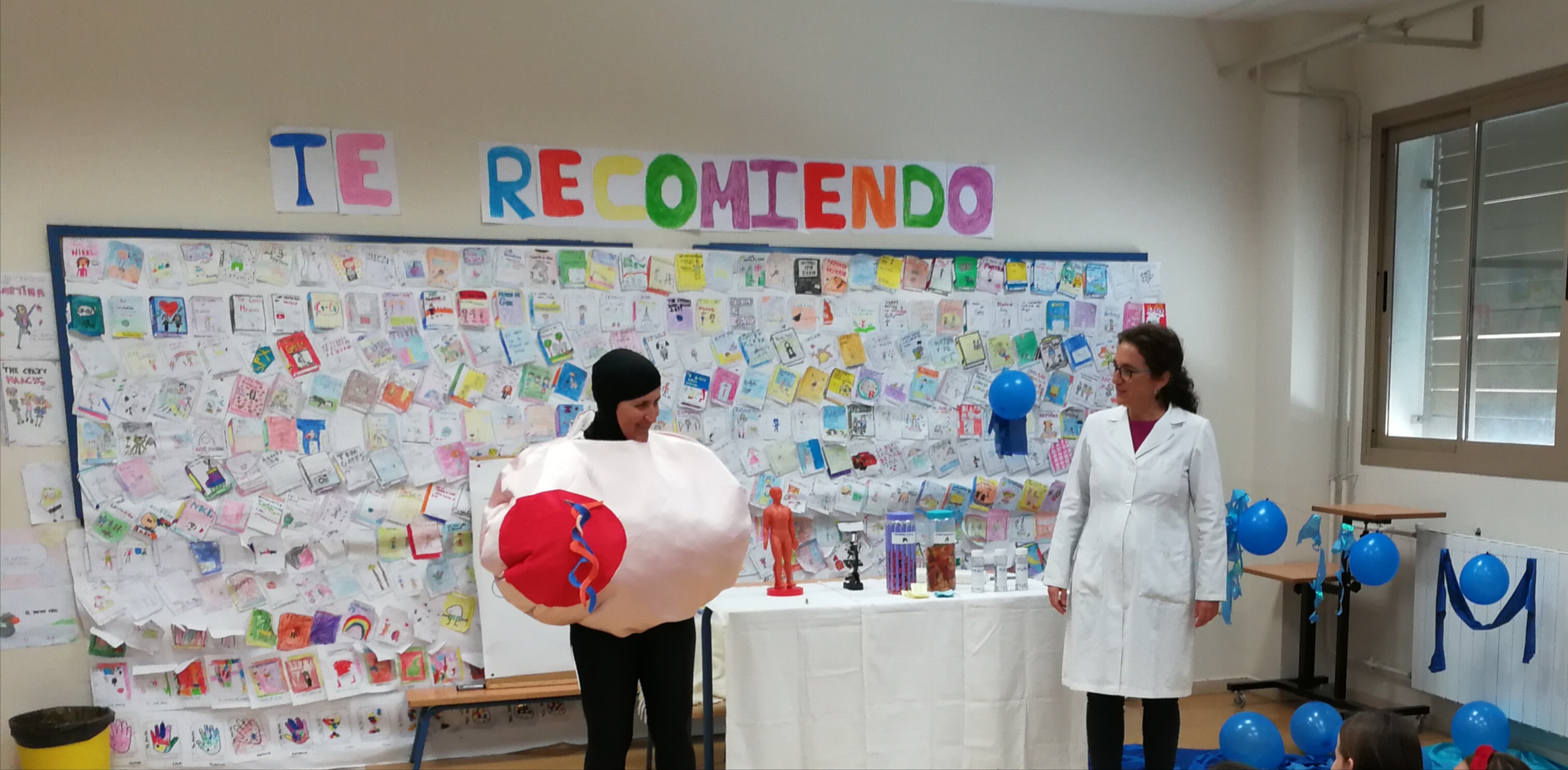 Más de 300 escolares sevillanos participan en ta-lleres infantiles ... Más de 300 escolares sevillanos participan en ta-lleres infantiles ...