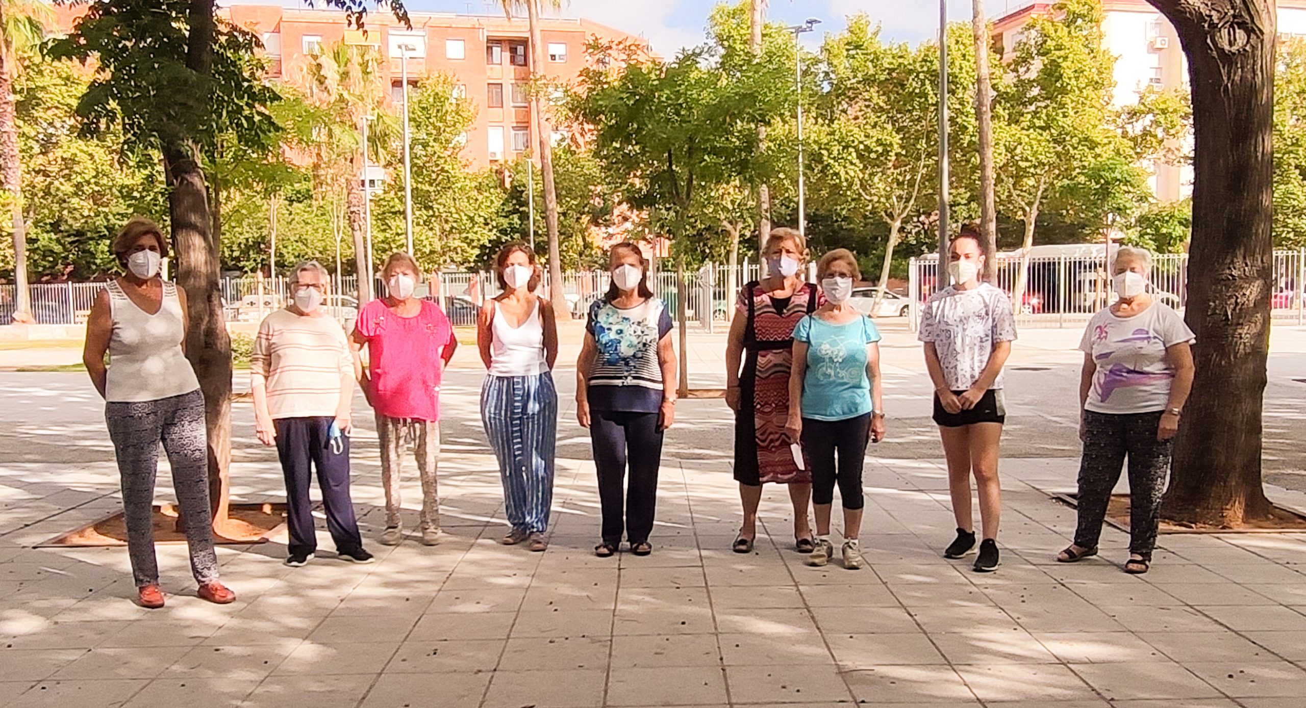 Más de cien personas participan en la iniciativa #MayoresalParque, un ... Más de cien personas participan en la iniciativa #MayoresalParque, un ...